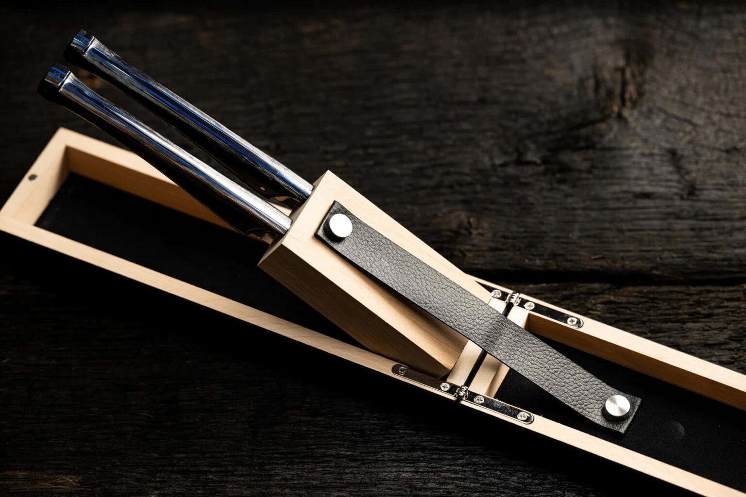 "Prestige" Table Knives (set of 2) | Couteaux Morta